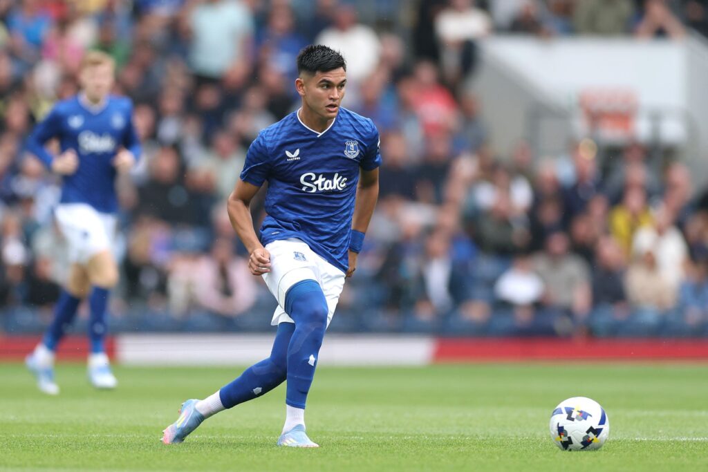 Everton brokers eToro extension | SportBusiness